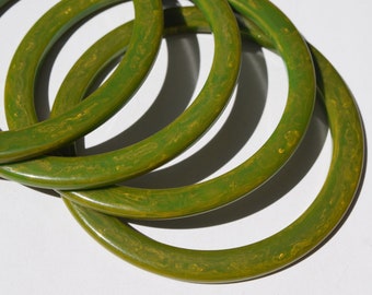 Bakelite Style Resin Bow Tie Bangles Made by Bruce Pantti - Etsy