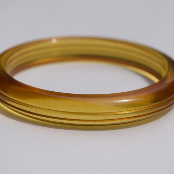 Prystal Bakelite - Etsy