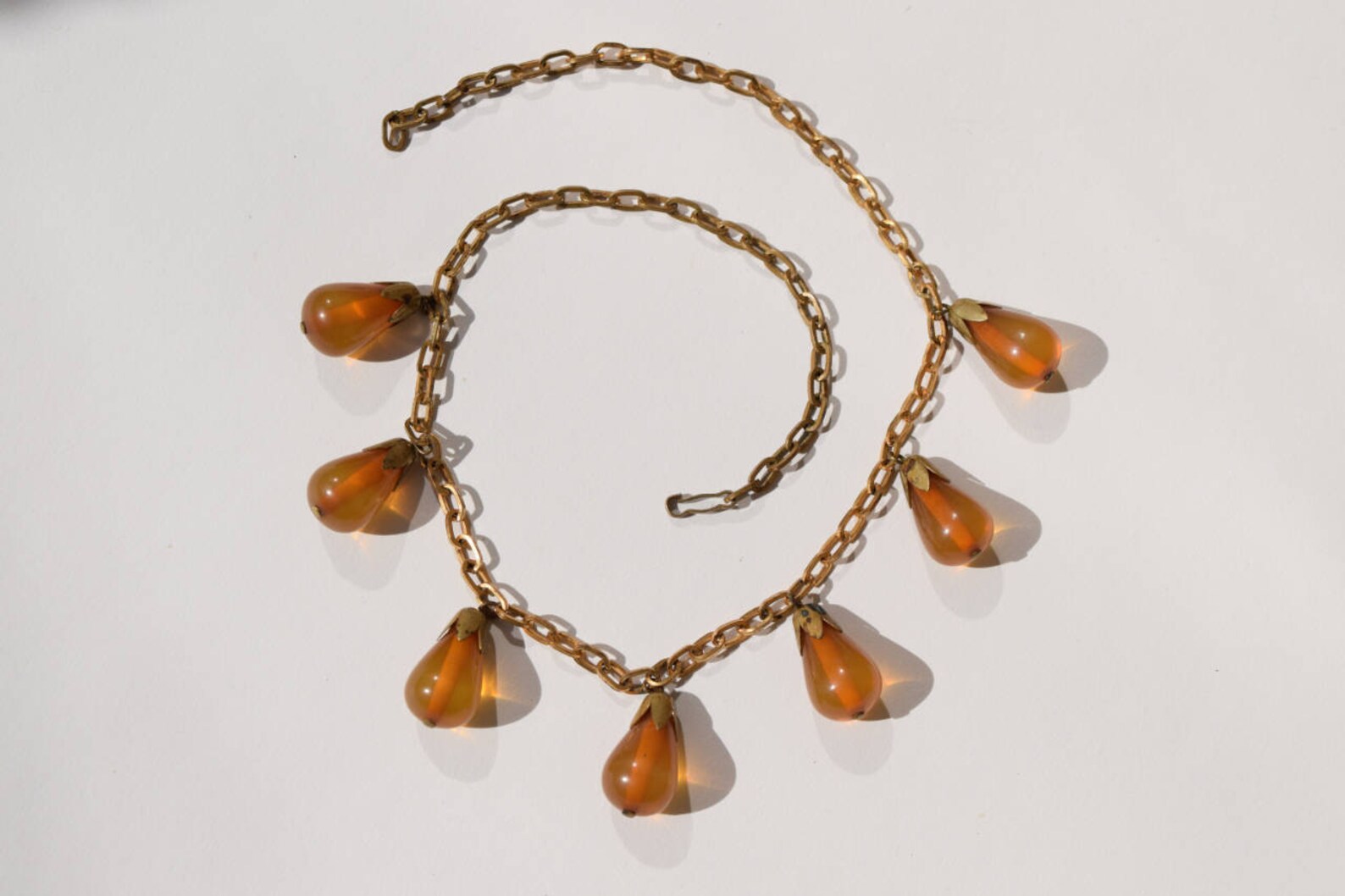 Bakelite Necklace Vintage Apple Juice Bakelite Teardrops and Brass ...