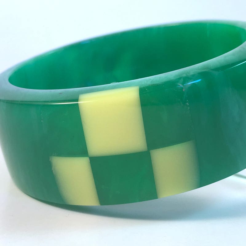 Prystal Bakelite - Etsy