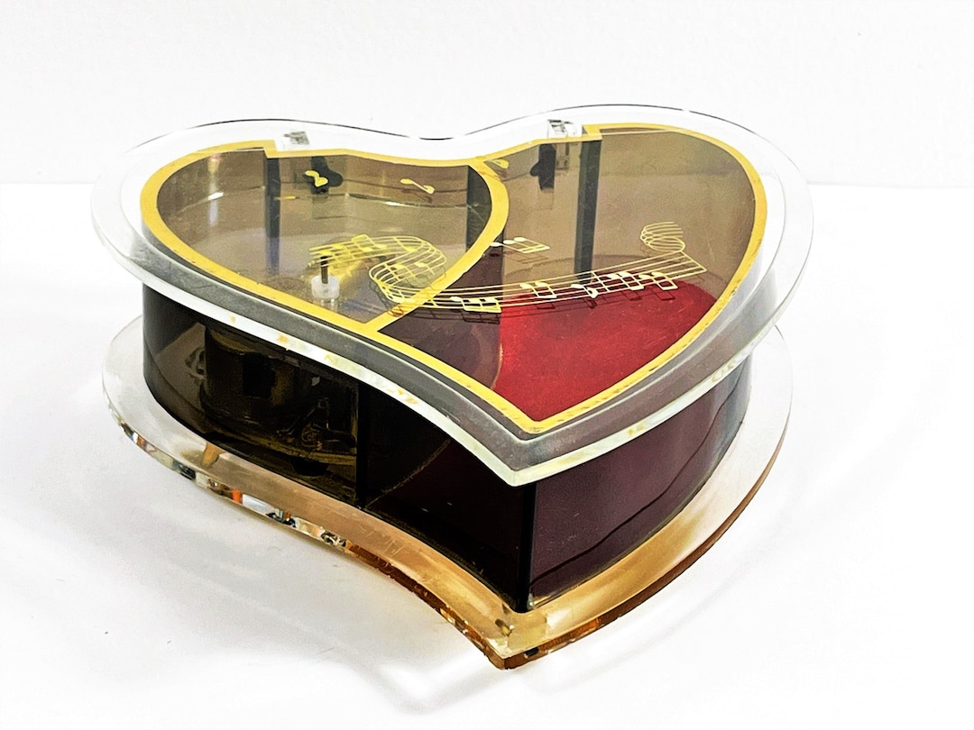 Vintage Sankyo Japan Heart Shape Music Box, 20 KEY Tune: memory ...