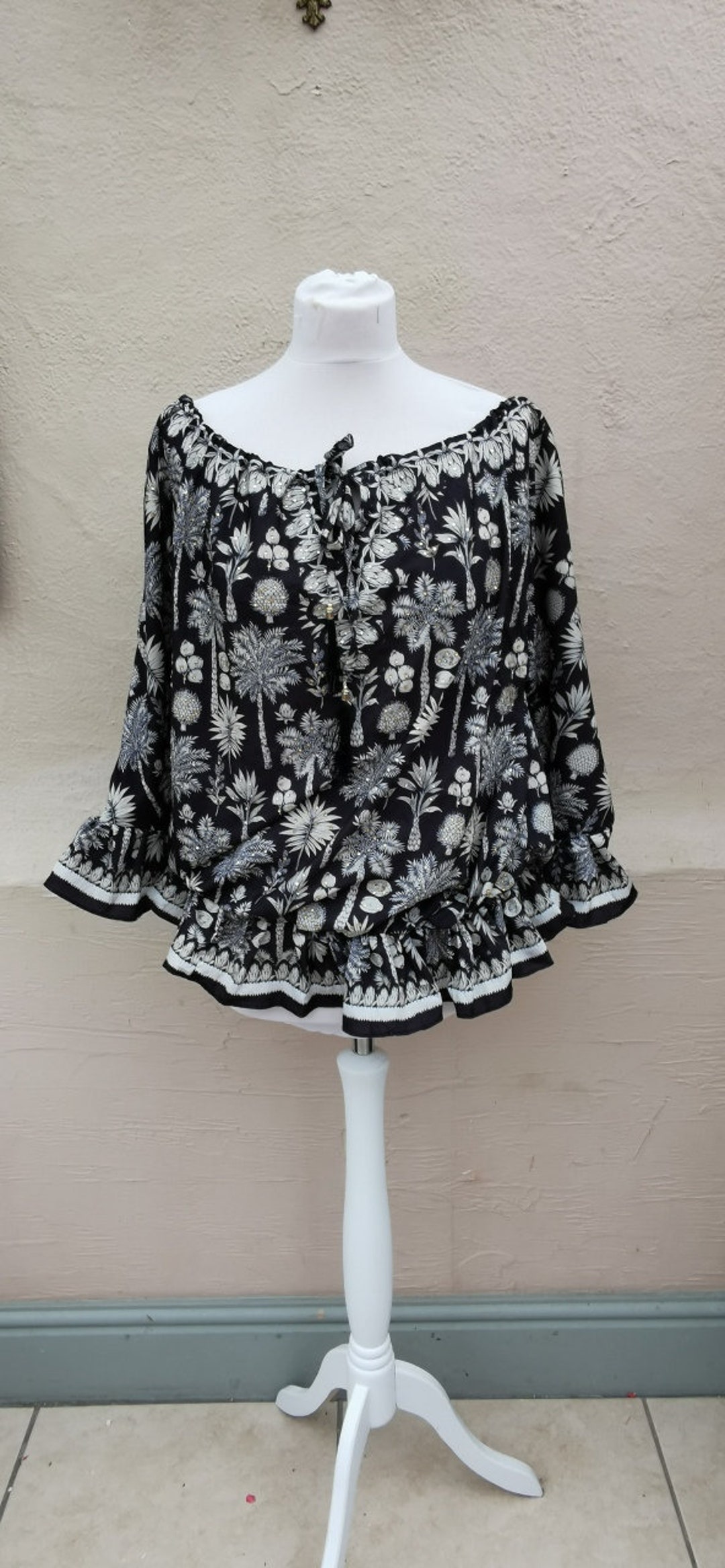 The 'oasis ' Print , Black , off the Shoulder Gypsy Blouse by Kaftan ...