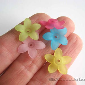 Acrylic Plastic Flower Beads 16mm Mixed Colours, Bead Caps, Pack of 50 ...