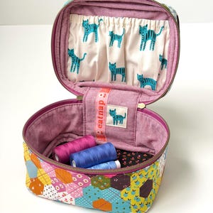 Lucy Train Case, 3 Sizes, PDF Sewing Pattern With Video Tutorial - Etsy