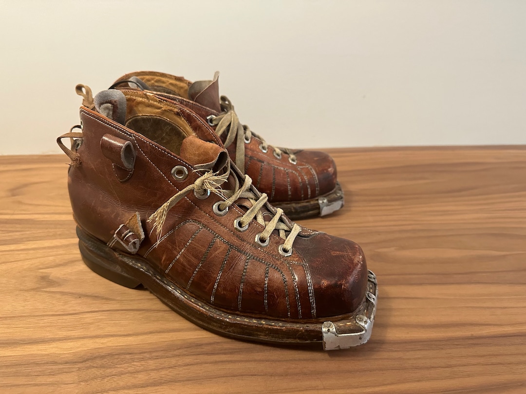 Vintage Ski Memorabilia 1940's Leather Ski Boots - Etsy
