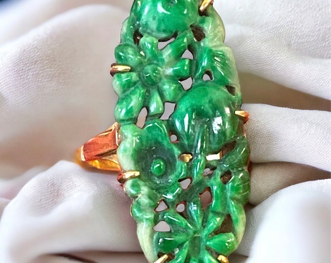 Rare Antique 1920’s 18k Yellow Gold Large Oval Carved Jade Flower Ring ...