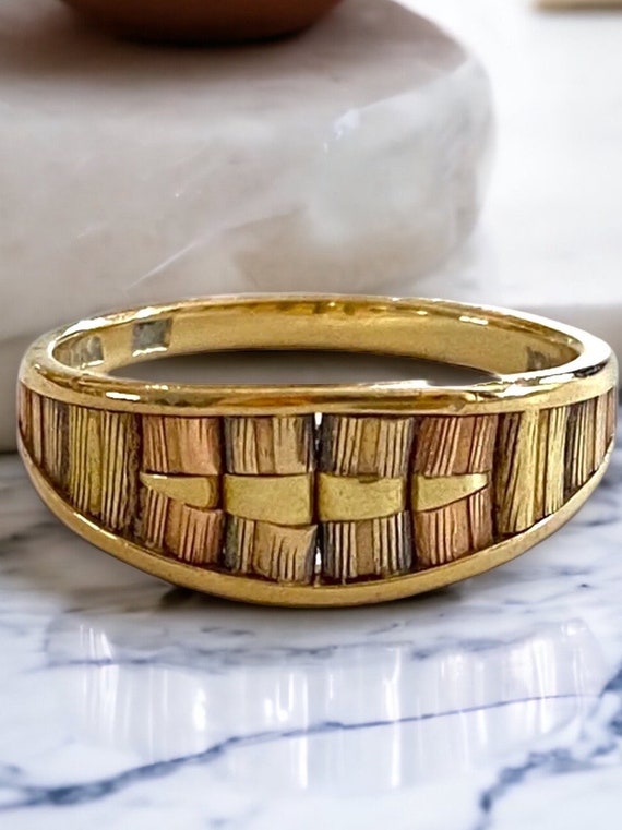 vintage estate tri color - Gem