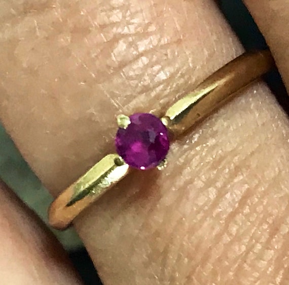 Vintage 14K Yellow Gold Small Ruby Ring Size 7.5 | Etsy