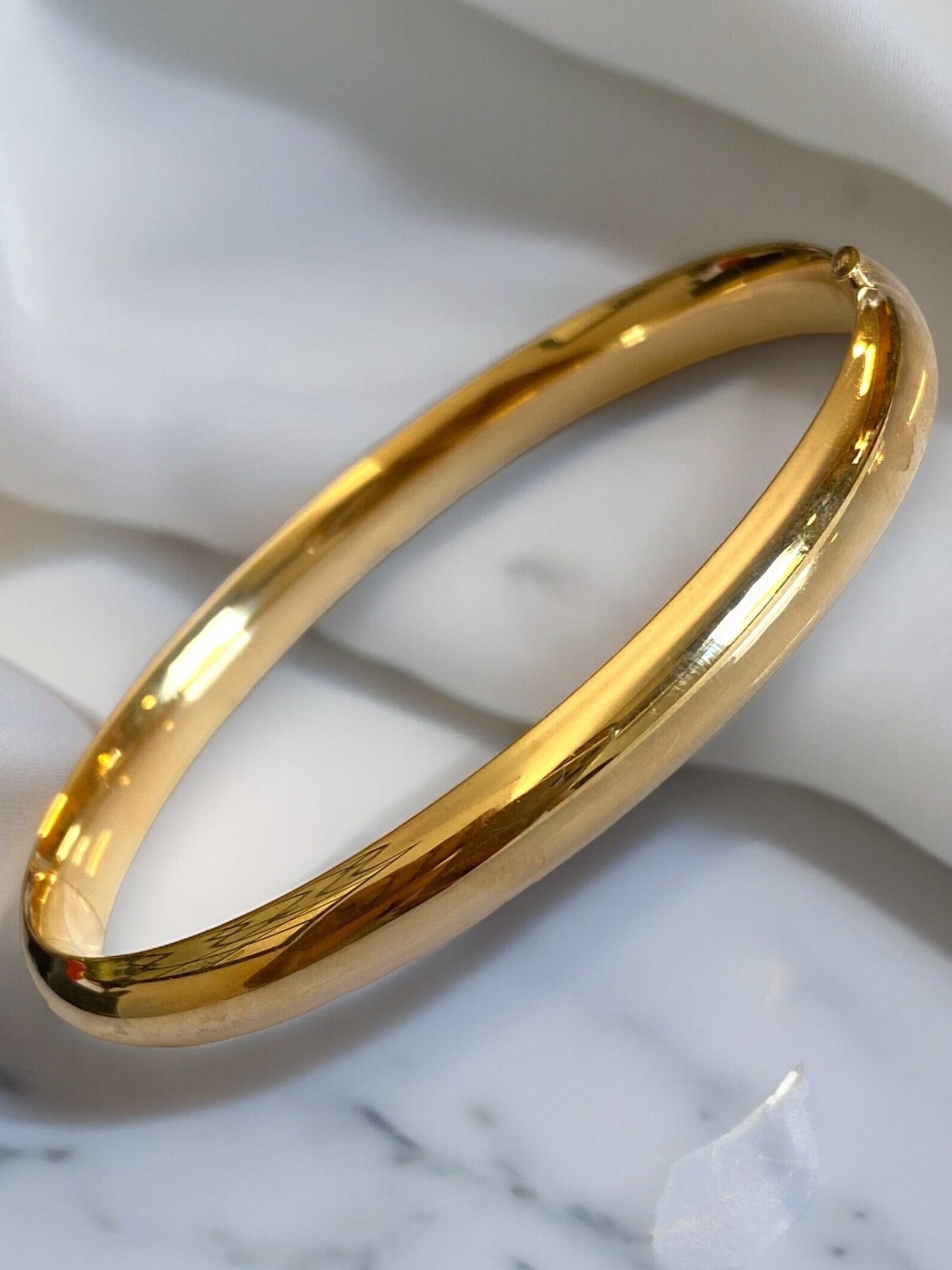 BEAUTIFUL Estate 14k Yellow Gold 8mm Smooth 7.75” Bangle Bracelet! - Etsy