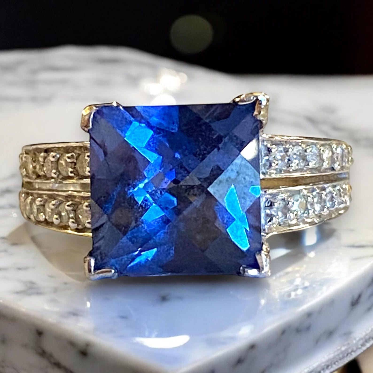 10k White Gold Blue Princess Cut Gemstone Diamond Accent Ring Size 5.25 ...
