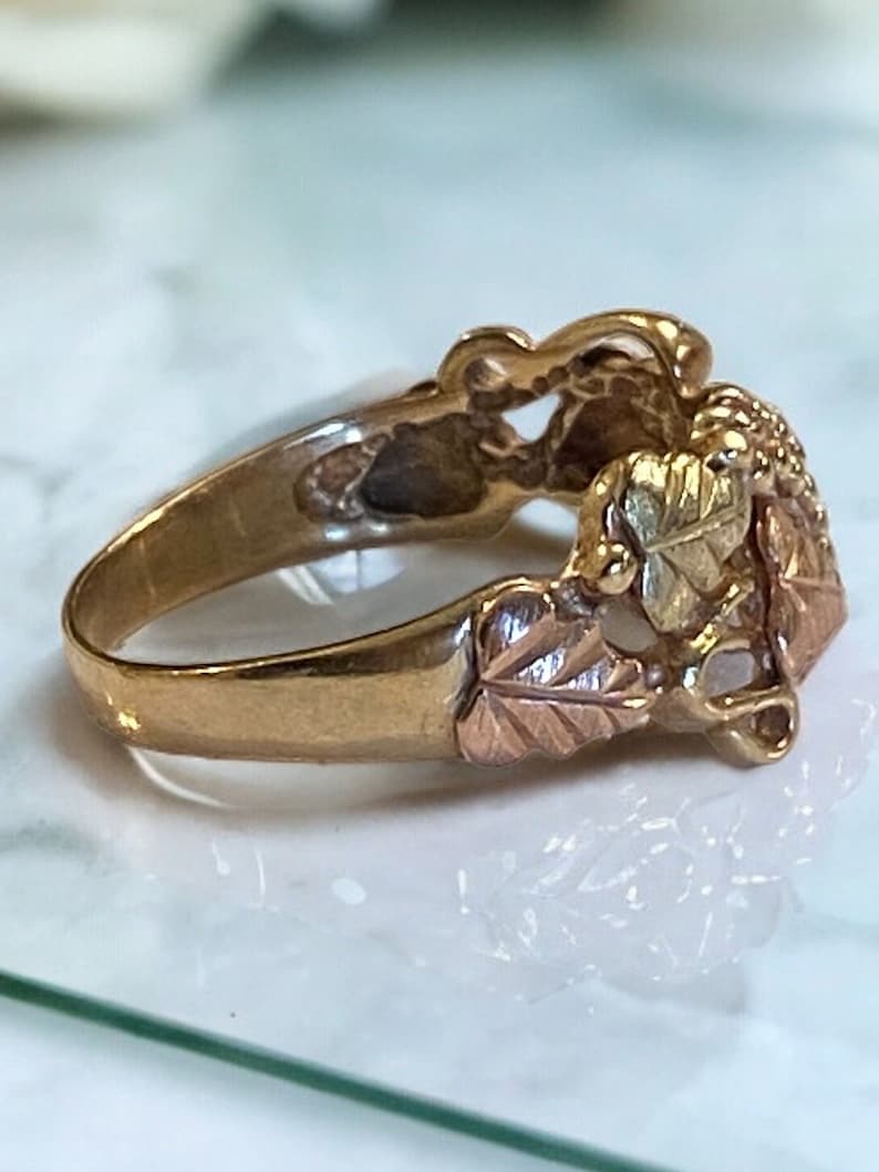 GORGEOUS Vintage Solid 10k Multi Tone Gold Grapevine Design Band Ring ...
