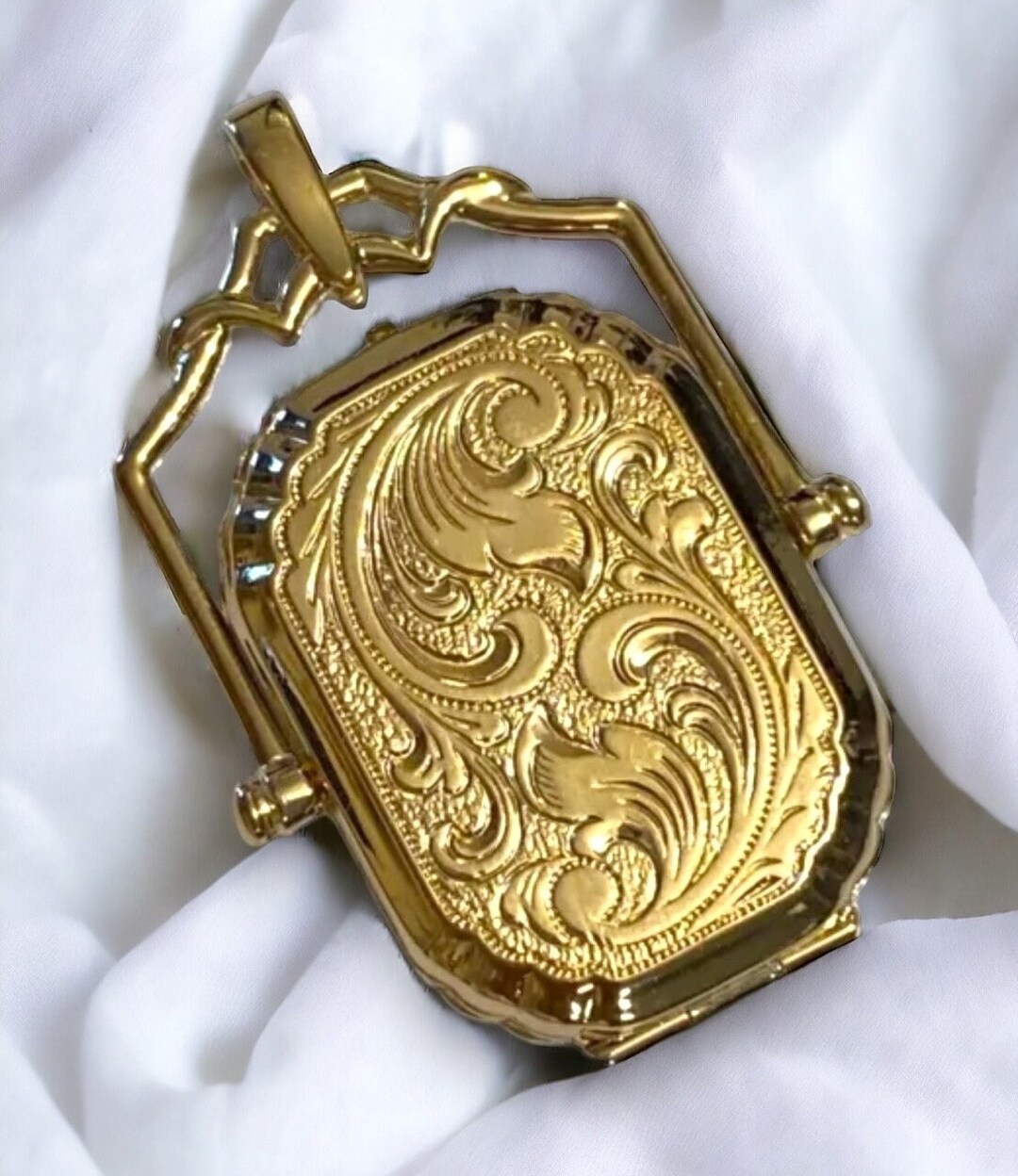 Vintage 14k Gold Victorian Style Floral Embossed Rectangular Swivel ...