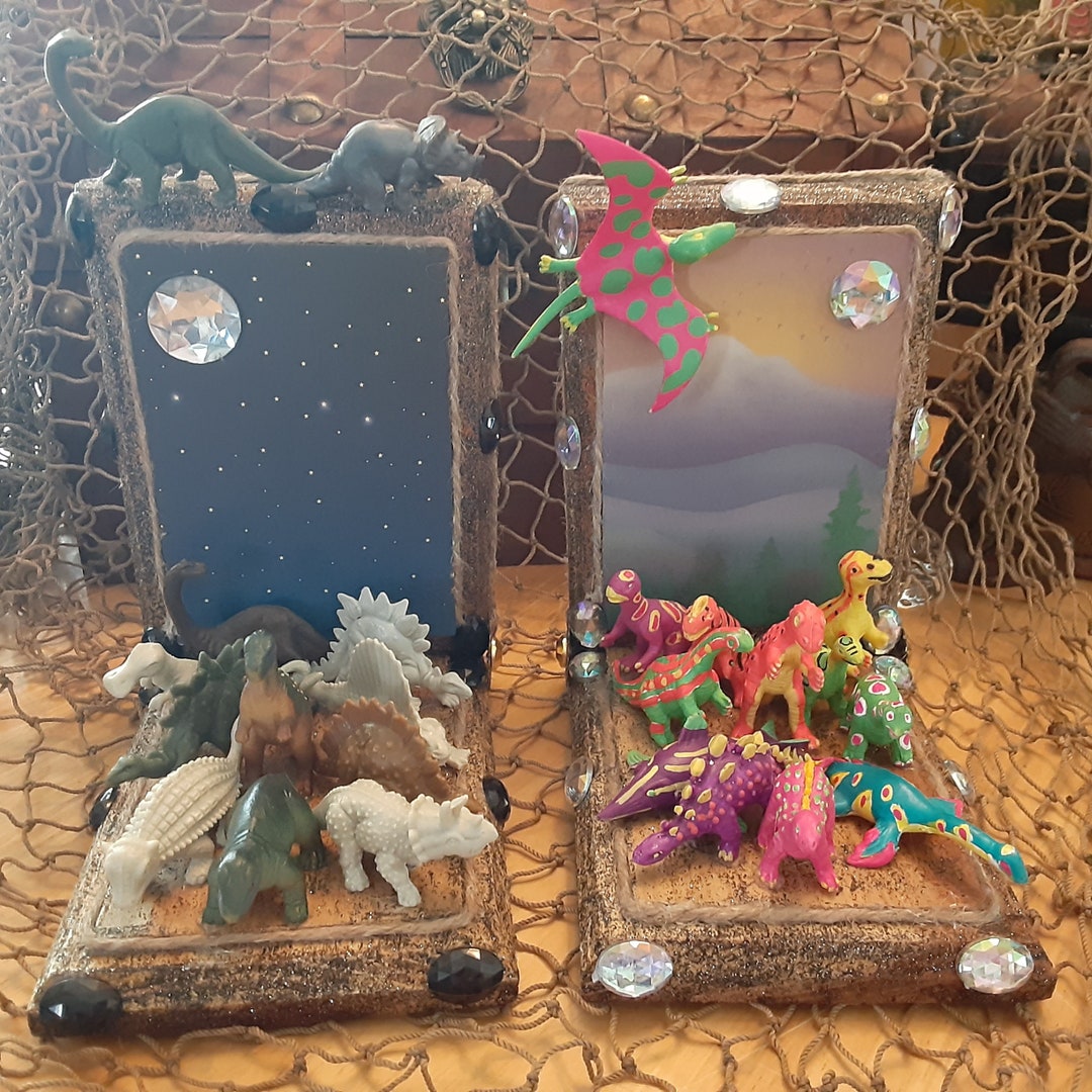 Dinosaur Themed Book Ends ~ Day and Night~ Lots of Dinosaurs ~ Handmade ...