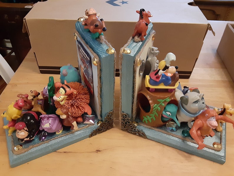 Disney & Pixar Themed Book Ends With Lots of Disney Characters ~ Hand ...
