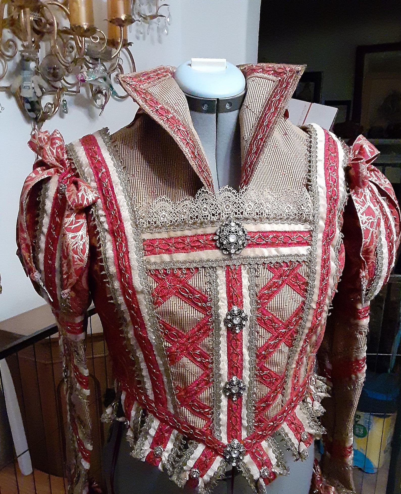 Elizabethan Renaissance Gown. Skirt, Bodice, Partlet, Caplet and ...