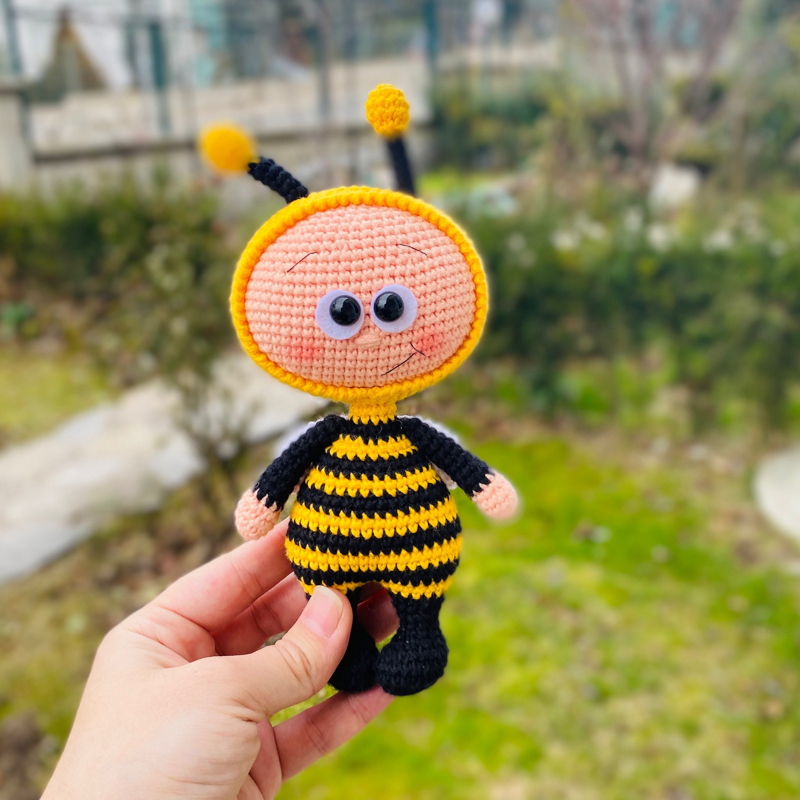 Mini Bonnie With Bee Costume Havva Designs CROCHET PATTERN / | Etsy
