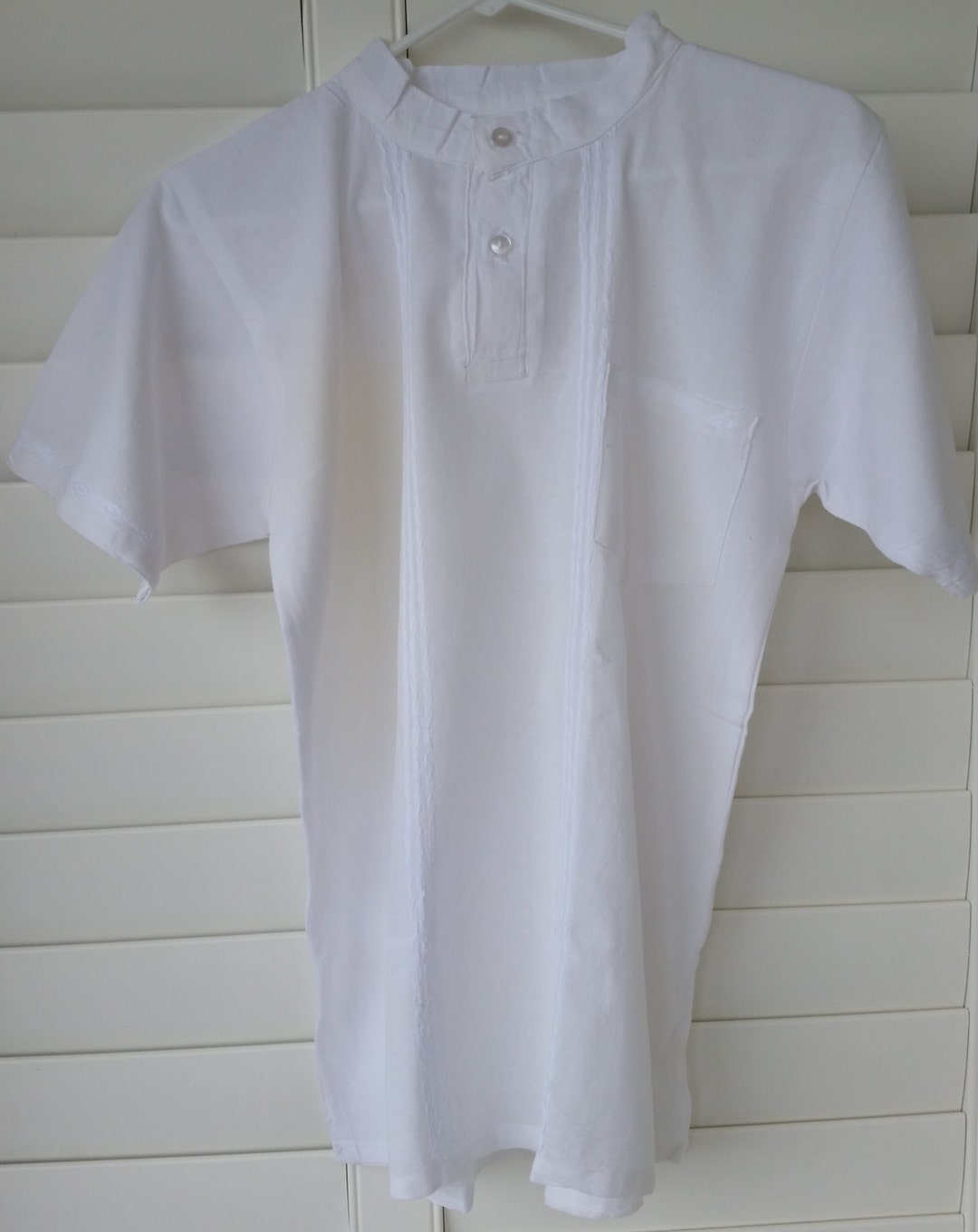 Men's Guayabera 2 Button Shirt With Banded Collar and Pocket White With ...