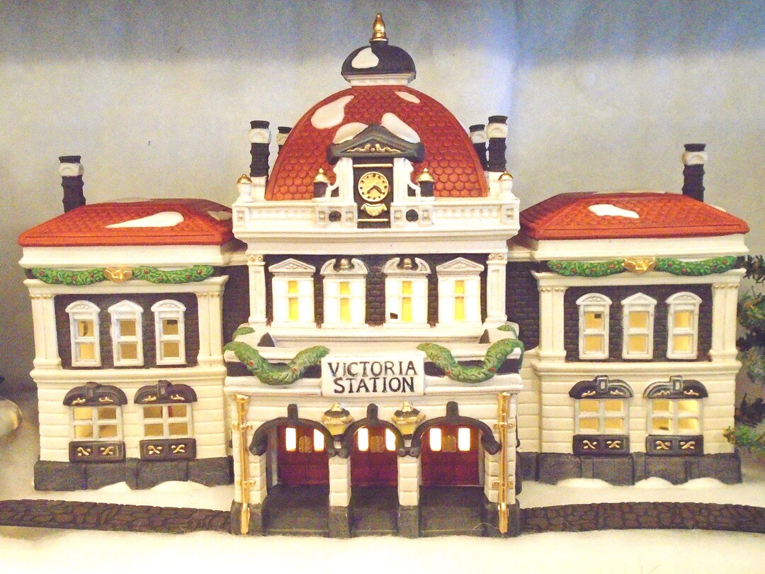 Victoria Station, Dept 56, Dickens' Village. Heritage Collection ...