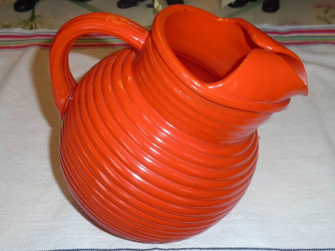 Retro Ball Pitcher, Orange / Red Ribbed Tilted Ball Pitcher. 1950-60s ...