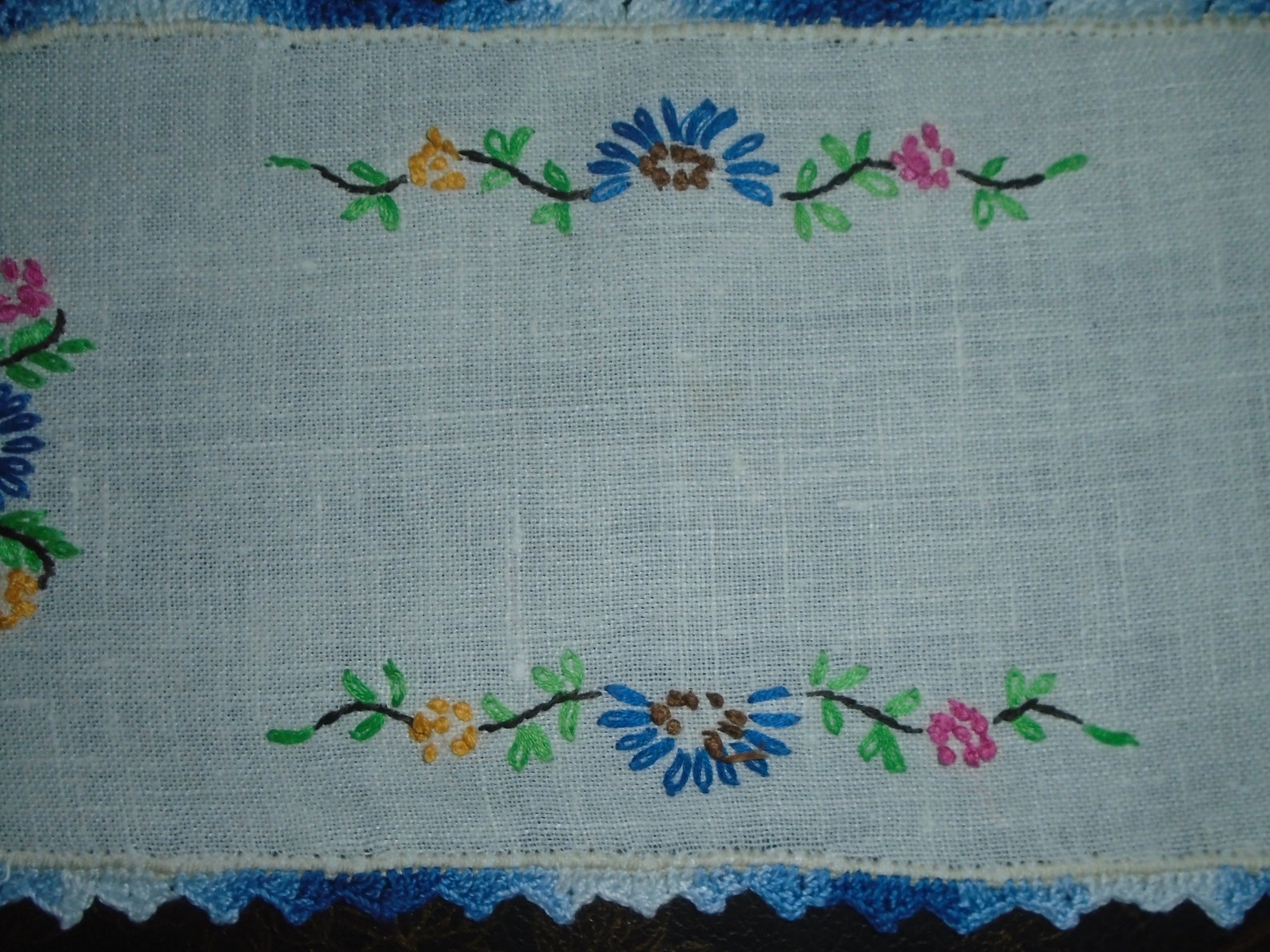 Embroidered Table Linen. 15x 6. Pretty Blue Bows - Etsy