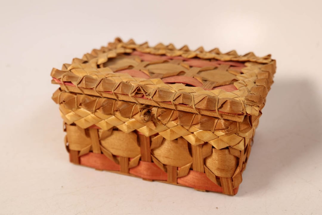 Vintage Tramp Art Woven Basket - Hand Made - Unique - 1934 - Northeast ...