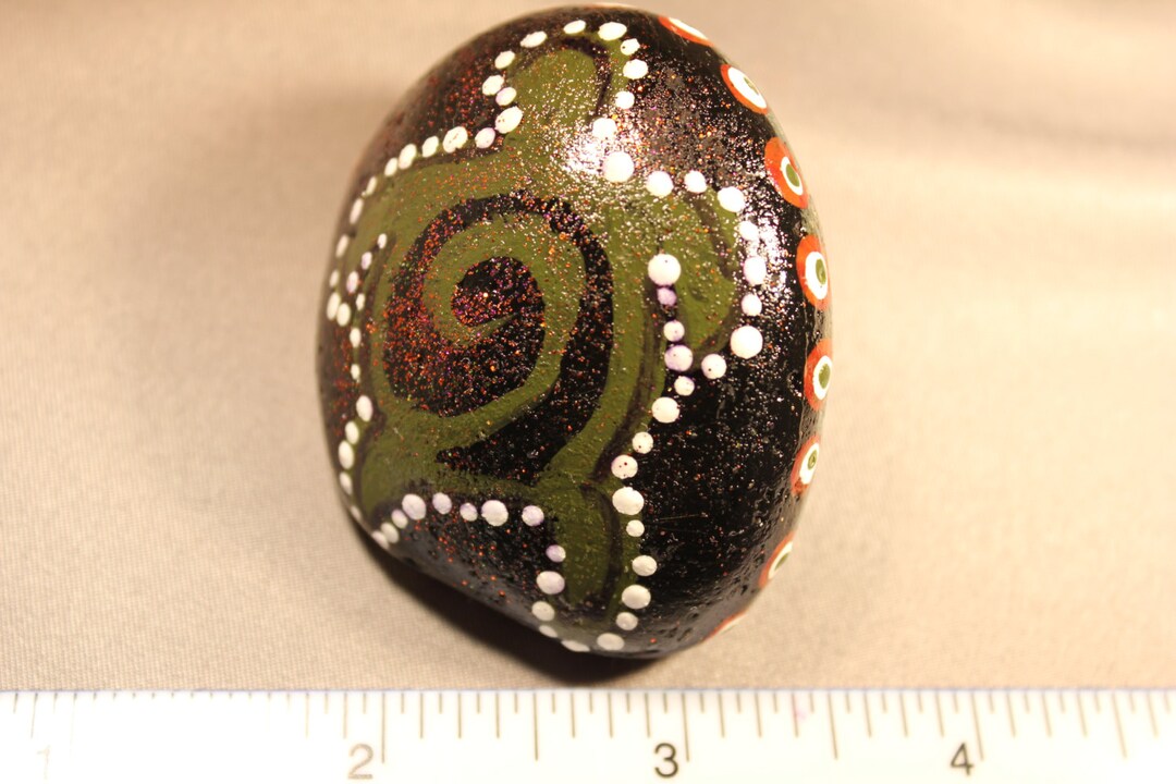 E15: Turtle Aboriginal Type Dot Painting on Stone, Beach Pebble, Rock ...