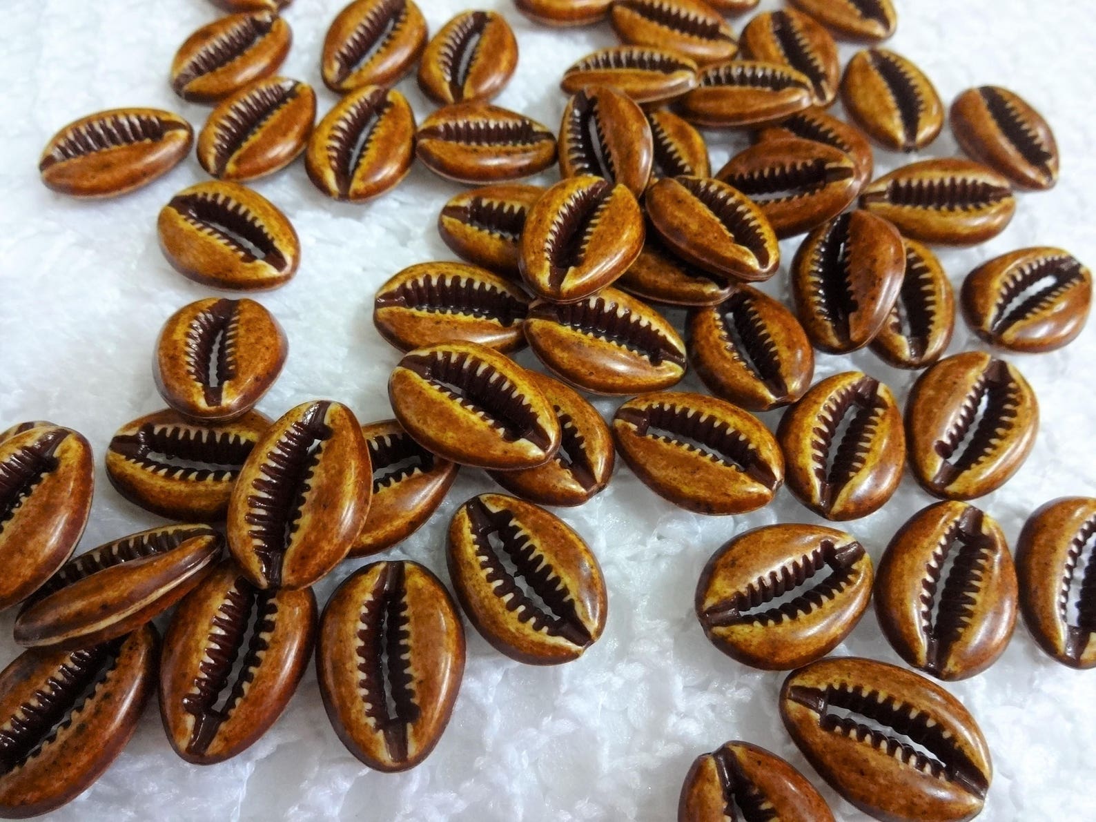 Cowrie Flowers, Cowry Shell Motifs, Cowry Shell Rosettes, Acrylic ...