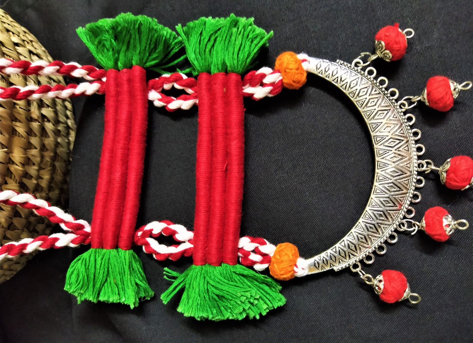 50 Pcs Handmade Thread Balls With Metal Cap and Wire Hook | Etsy