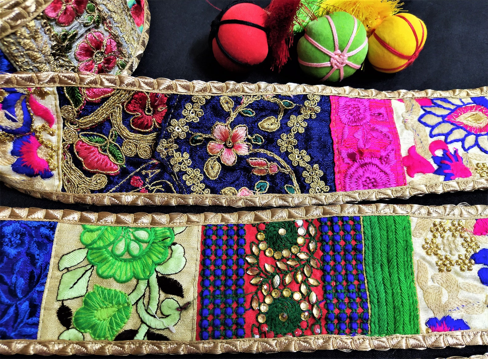 Indian Patch Embroidered Lace, Handmade Trim, Sari Border, Broad Fabric ...
