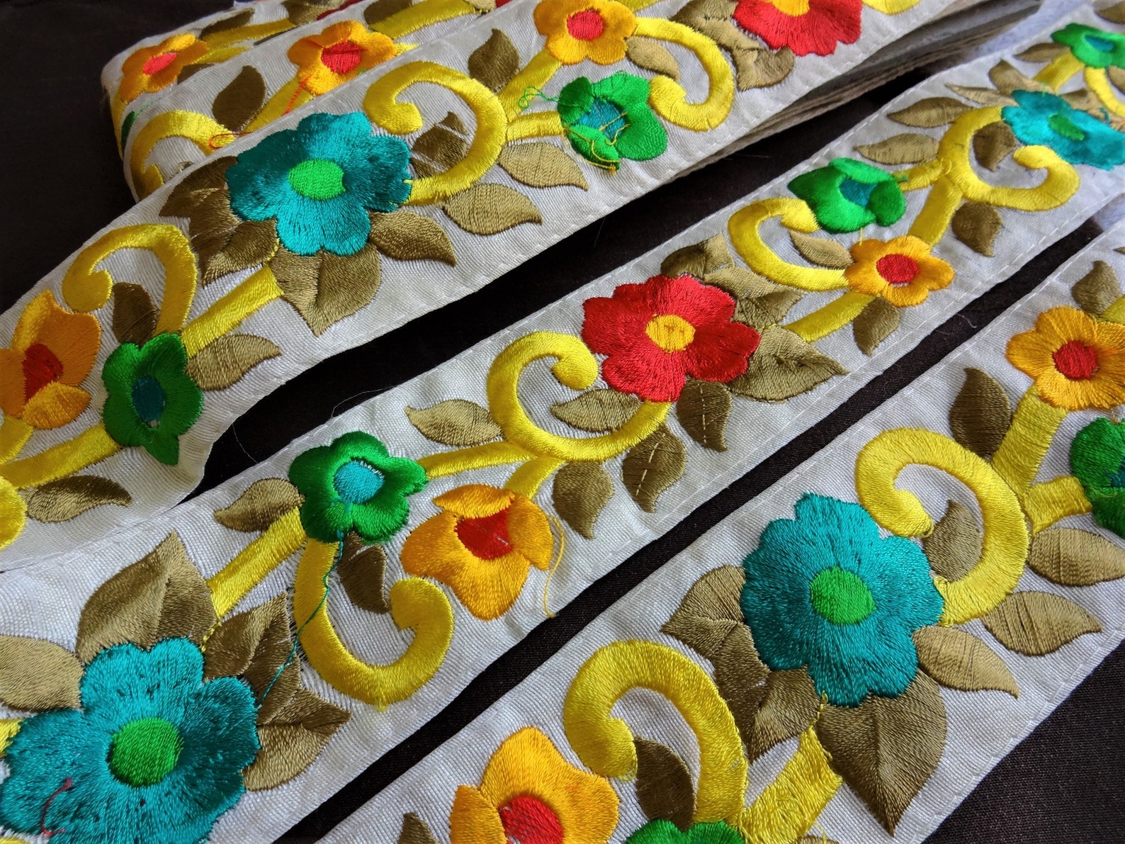 Indian Embroidered LaceCraft TrimDecorative RibbonFloral | Etsy