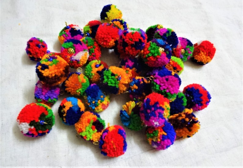 25 Pcs Handmade Pom Poms Balls With Wire Loop Woolen Pom - Etsy