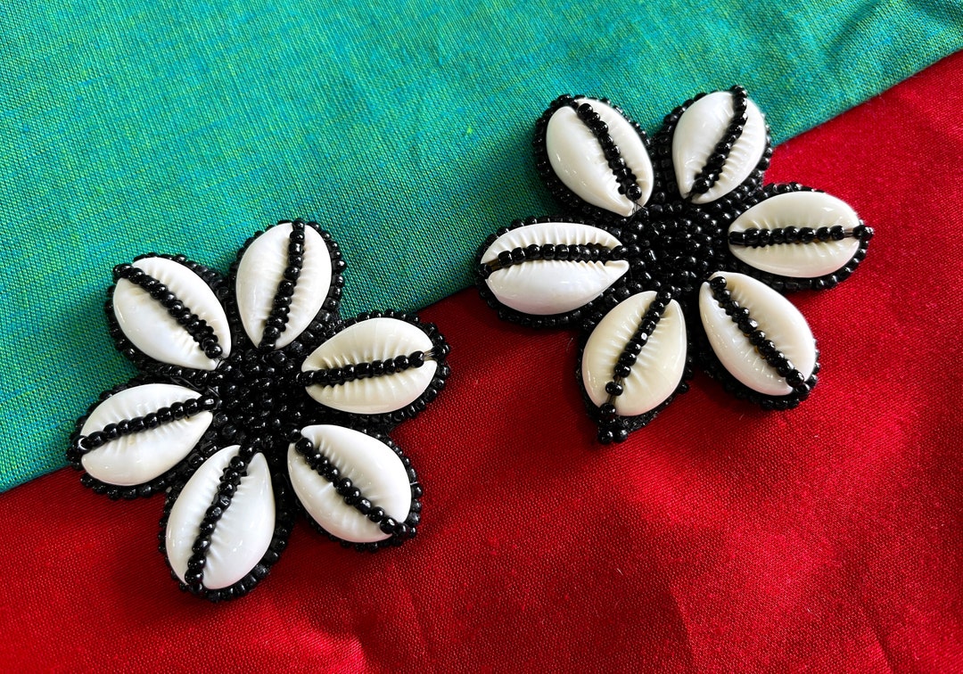 Cowry Shell Motifs, Cowry Shell Rosettes, Acrylic Cowrie Appliques ...