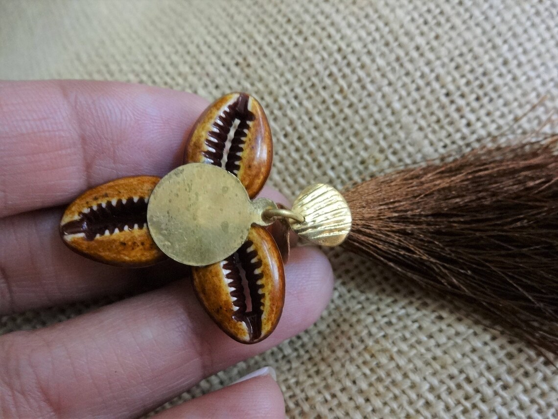 Cowrie Flowers, Cowry Shell Motifs, Cowry Shell Rosettes, Acrylic ...