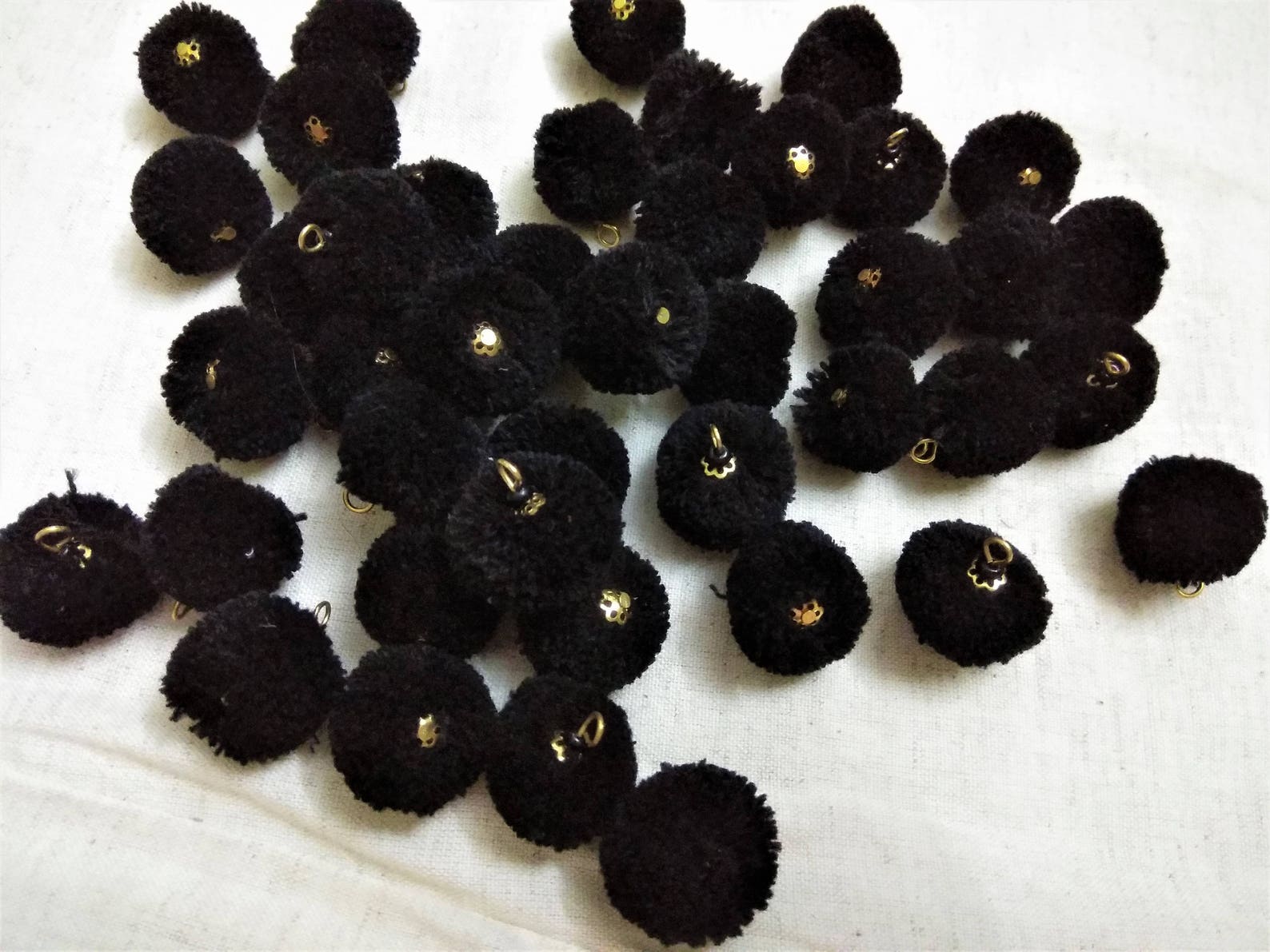 50 Pcs Handmade Pom Poms Balls With Wire Hook Woolen Pom Poms - Etsy