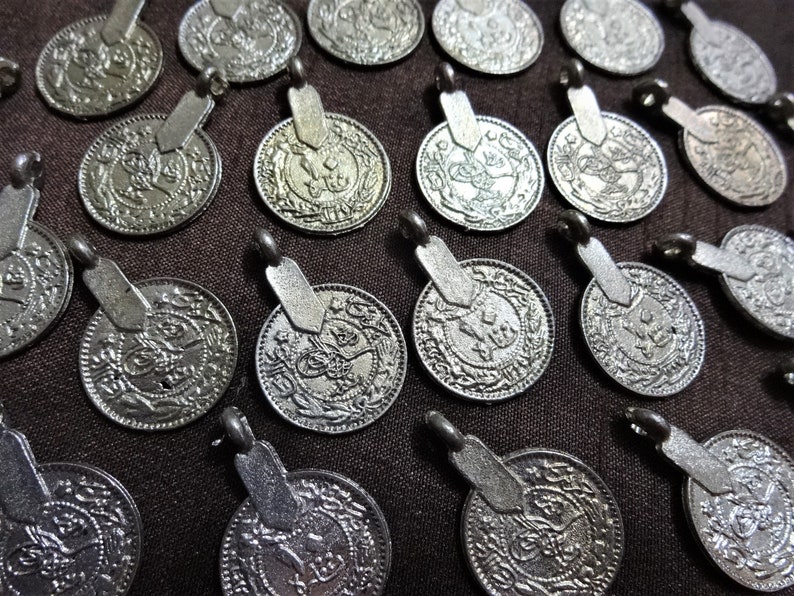18 MM Metal Coin Charms, Jewelry Supplies, Indian Coins, Antique Silver ...