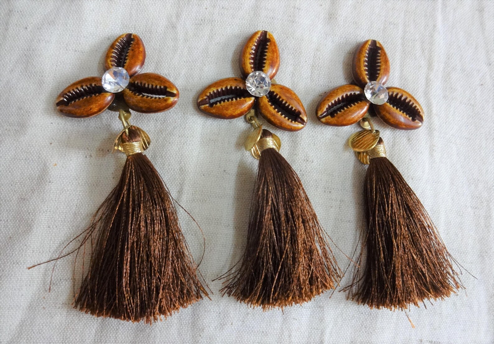 Cowrie Flowers, Cowry Shell Motifs, Cowry Shell Rosettes, Acrylic ...