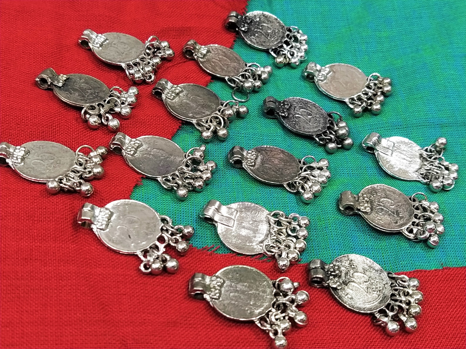17 MM Metal Coin Charms, Jewelry Supplies, Indian Coins, Antique Silver ...