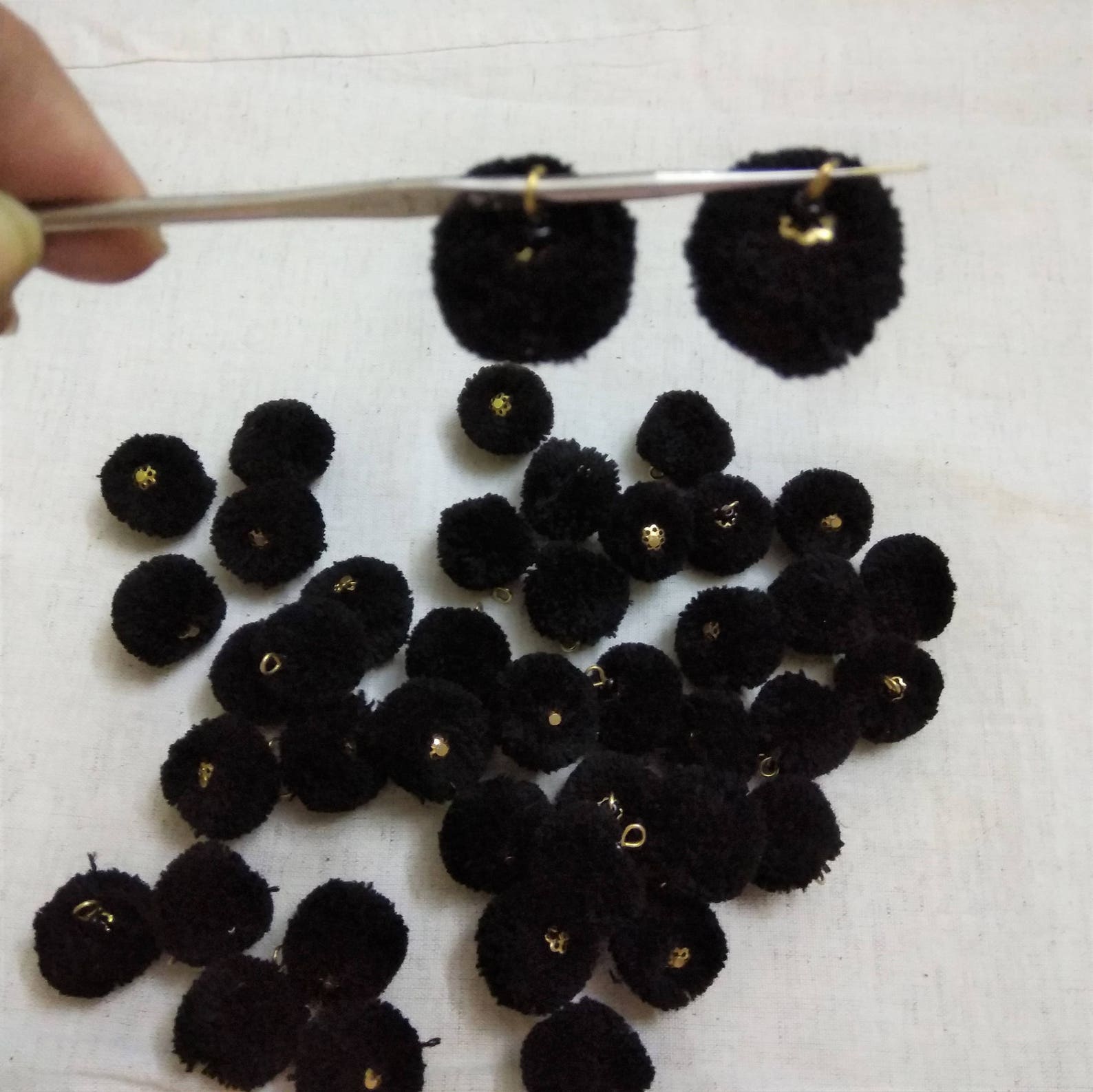 50 Pcs Handmade Pom Poms Balls With Wire Hook Woolen Pom Poms - Etsy