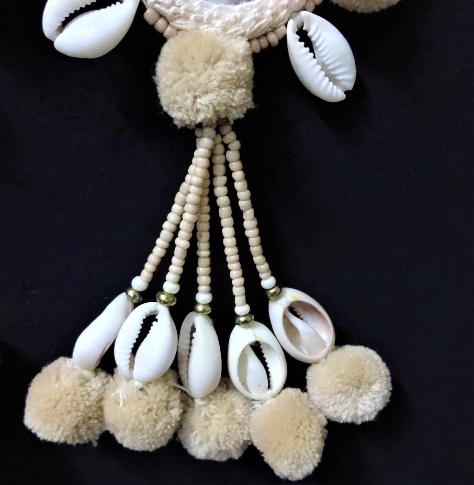 Cowrie Shell Tassel, Purse & Handbag Decoration, Pom Pom Tassel, Camel ...