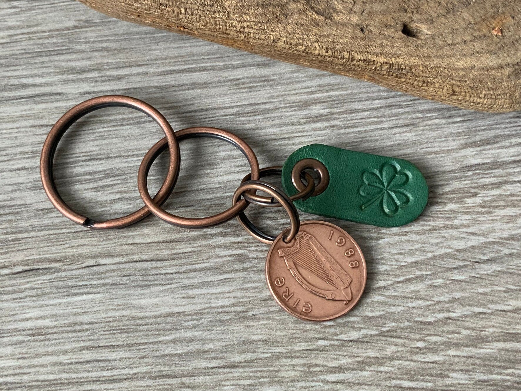 1988 Irish penny keyring, Eire coin keychain, Ireland shamrock bag clip ...