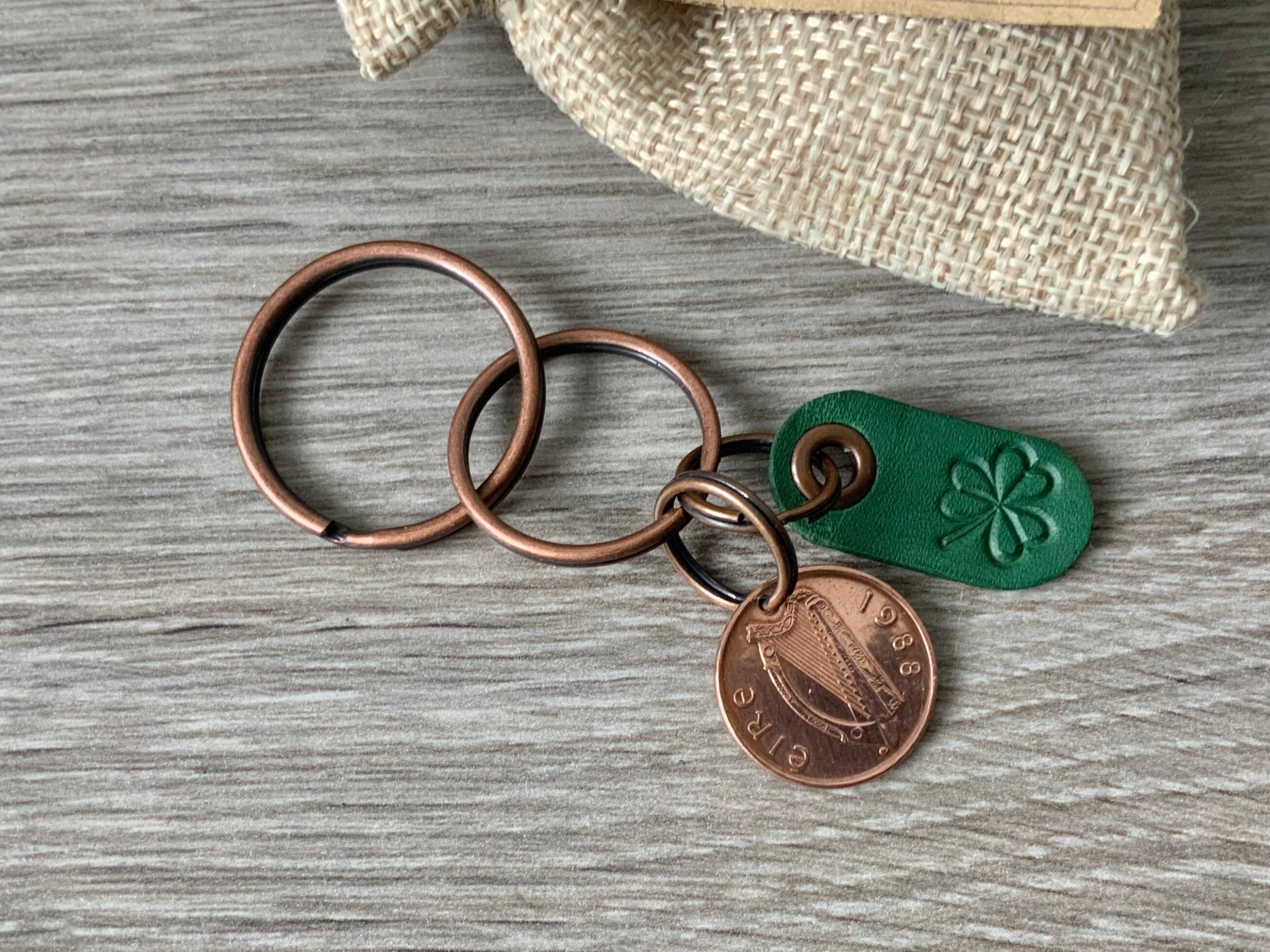 1988 Irish penny keyring, Eire coin keychain, Ireland shamrock bag clip ...