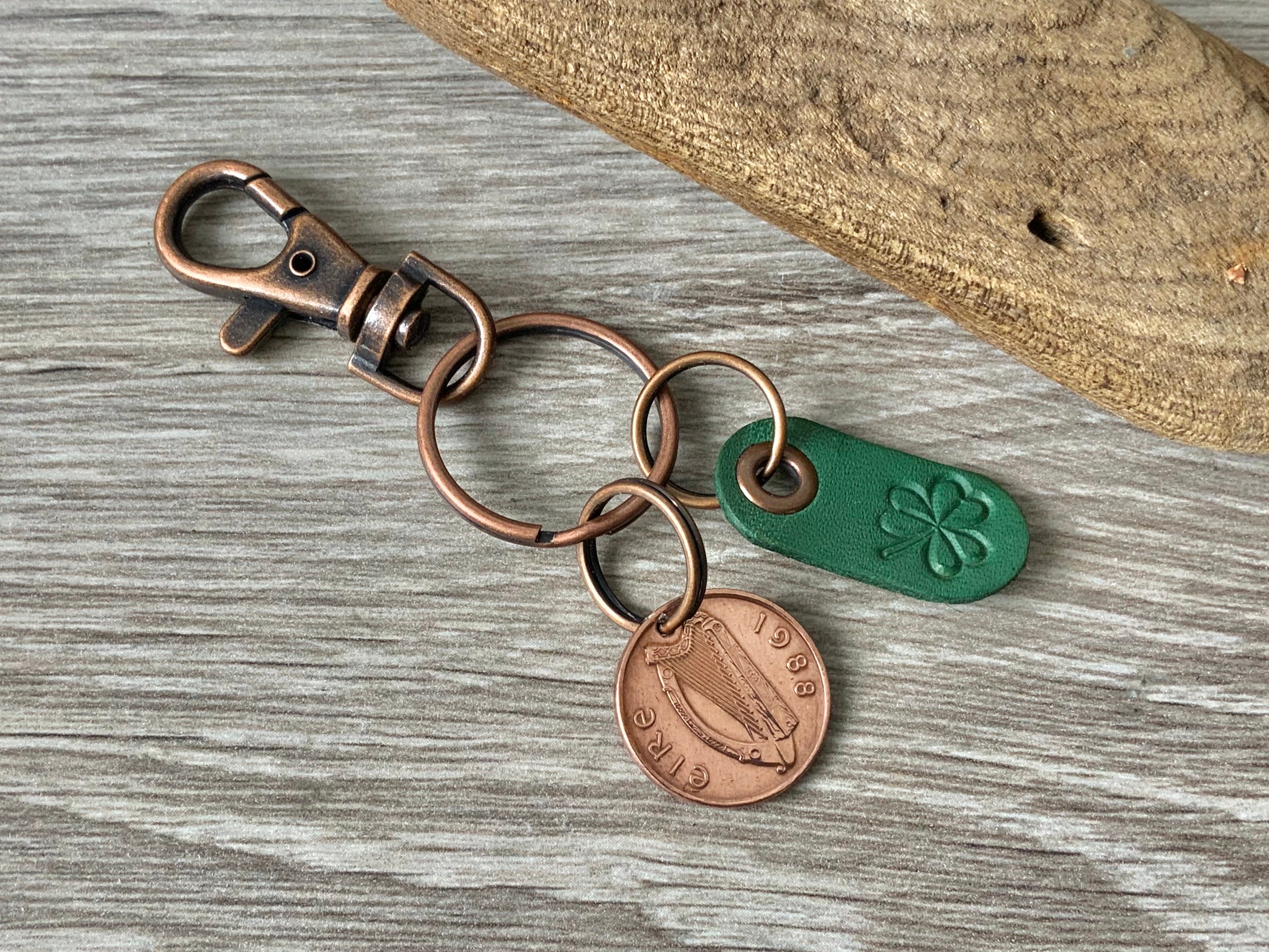 1988 Irish penny keyring, Eire coin keychain, Ireland shamrock bag clip ...