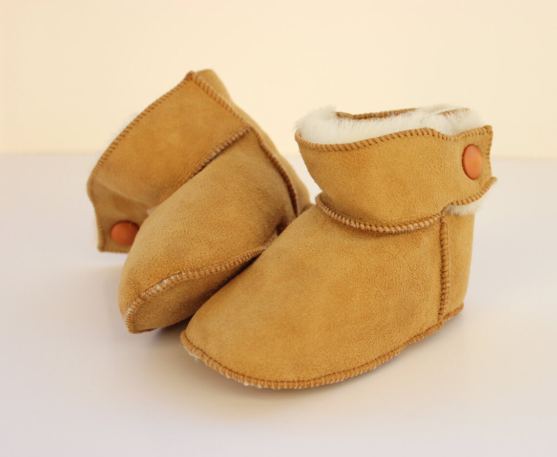Baby Booties Made With Leather in Tan Brown With Soft Fur Inside for ...