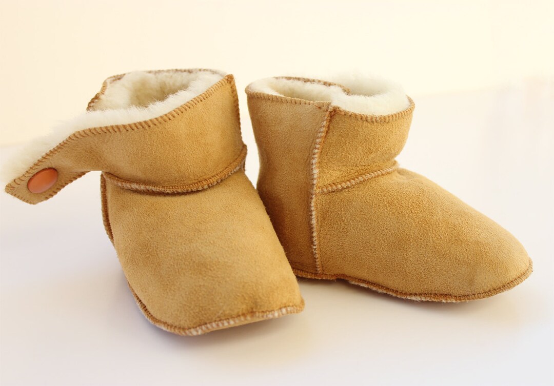 Baby Booties Made With Leather in Tan Brown With Soft Fur Inside for ...