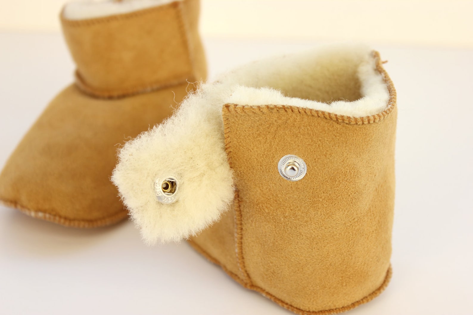 Baby Booties Made With Leather in Tan Brown With Soft Fur Inside for ...