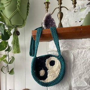 Crochet Yin Yang Crossbody Purse - Etsy