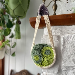 Crochet Yin Yang Crossbody Purse - Etsy