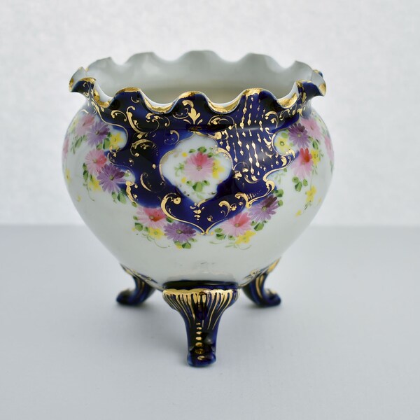 Flow Blue and Gold Vase - Etsy