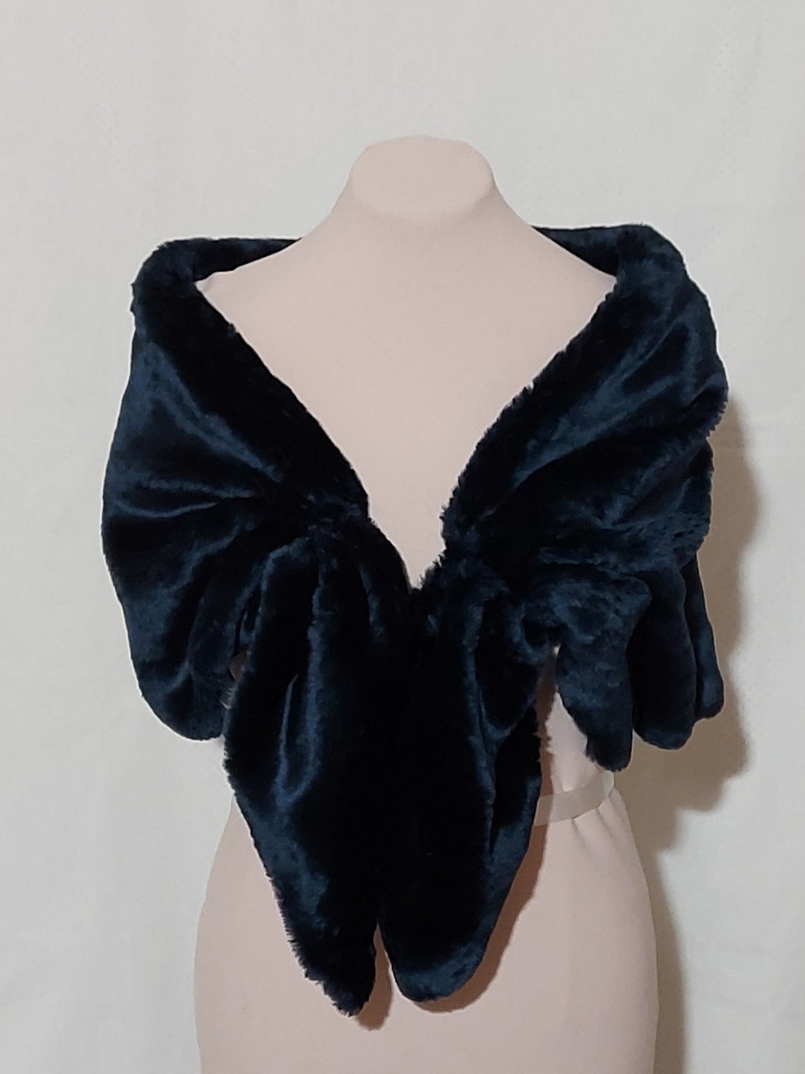 1 Dark Blue Winter Wedding Faux Fur , Blue Capelet Bride's Cape,dark ...