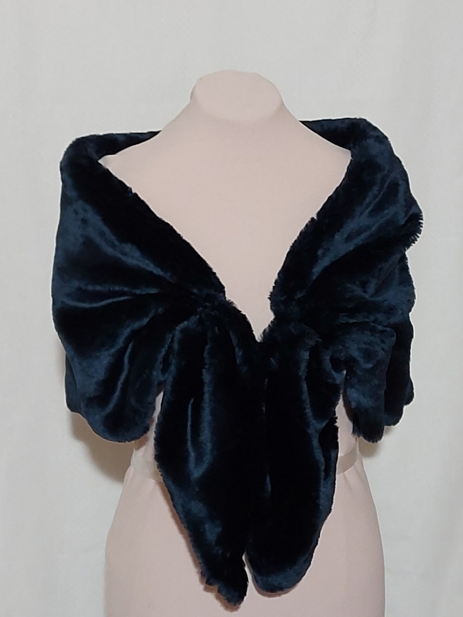 1 Dark Blue Winter Wedding Faux Fur , Blue Capelet Bride's Cape,dark ...